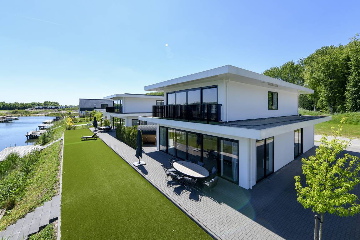 Bungalow ∙ 4 Habitaciones ∙ 8 Huéspedes - Zeewolde
