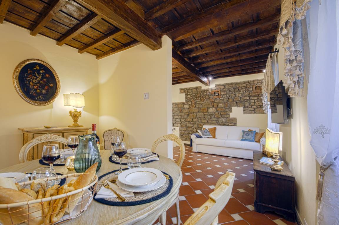 65 M² Ferienwohnung ∙ 2 Schlafzimmer ∙ 6 Gäste - Florenz