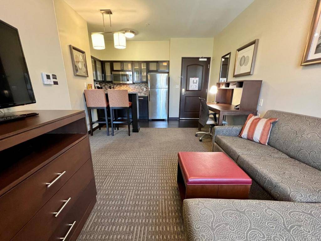 Condo ∙ 1 Bedroom ∙ 4 Guests - San Marcos, CA