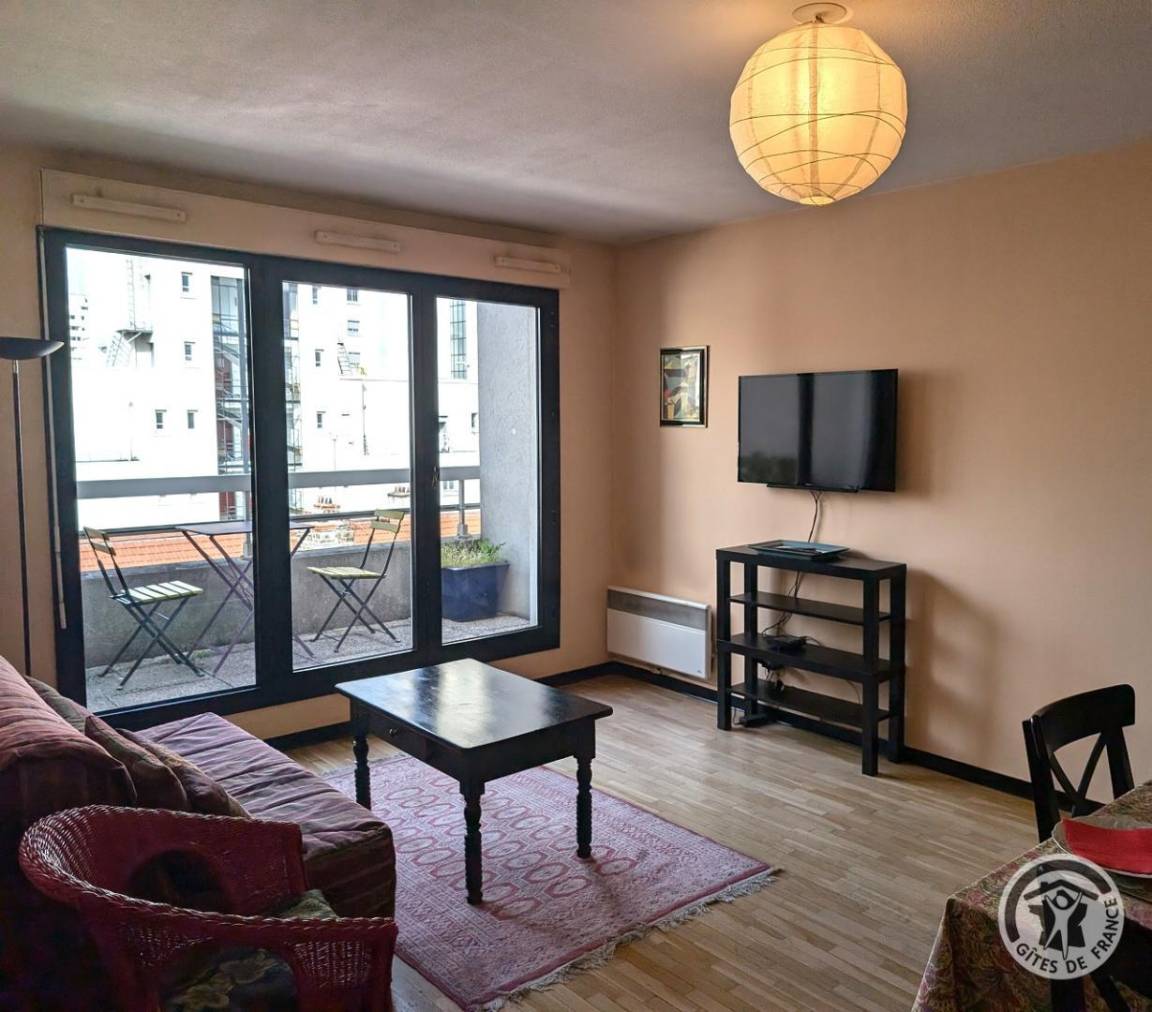 49 M² Gîte ∙ 1 Habitación ∙ 4 Huéspedes - Bron