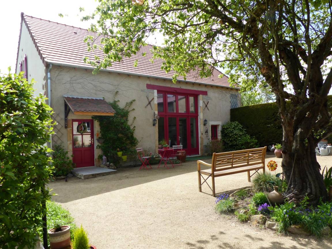 110 M² Gîte ∙ 3 Chambres ∙ 6 Personnes - Auvergne