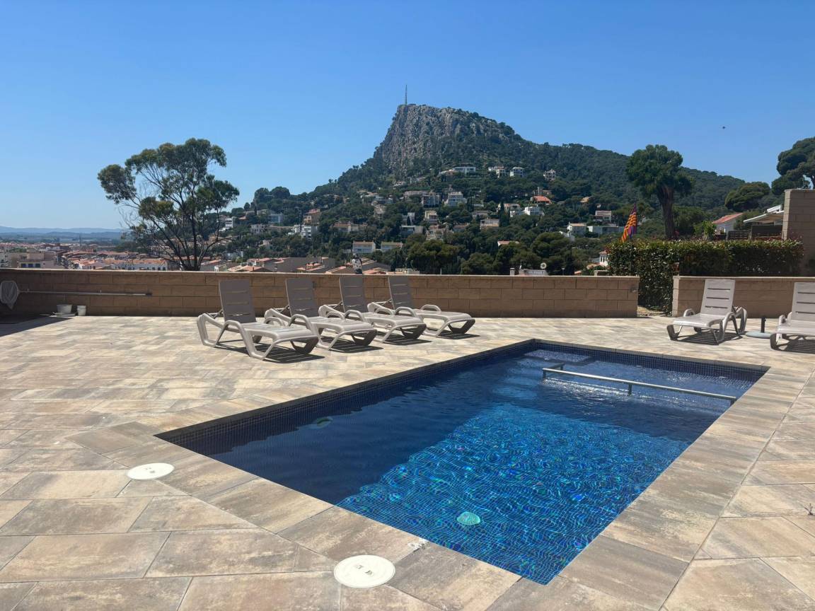 225 M² Cottage ∙ 3 Chambres ∙ 6 Personnes - Espagne
