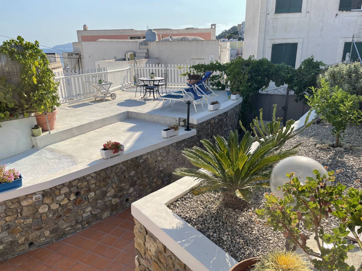 75 M² Villa ∙ 2 Bedrooms ∙ 6 Guests - Ponza