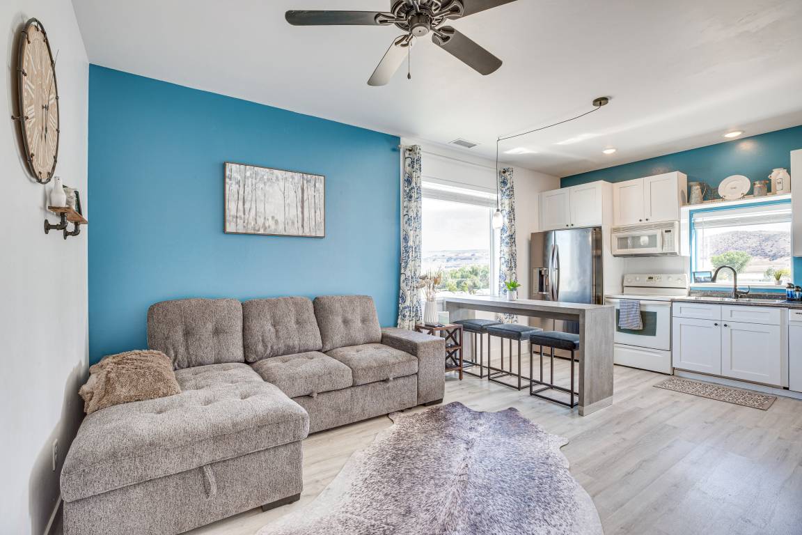 92 M² House ∙ 1 Bedroom ∙ 4 Guests - Highline Lake State Park, Loma