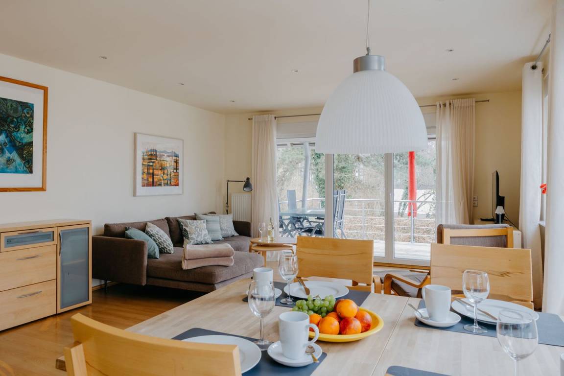 98 M² Ferienhaus ∙ 2 Schlafzimmer ∙ 4 Gäste - Konstanz