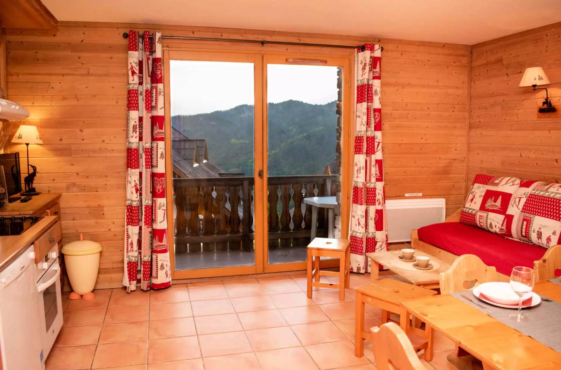 45 M² Appartement ∙ 2 Slaapkamers ∙ 8 Gasten - Barcelonnette
