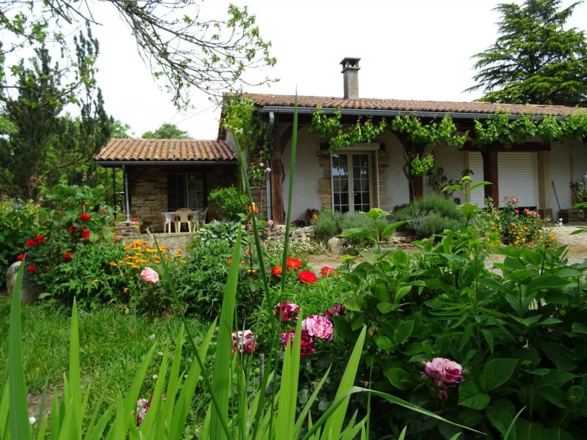 91 M² Mökki ∙ 2 Makuuhuonetta ∙ 4 Vierasta - Lannemezan