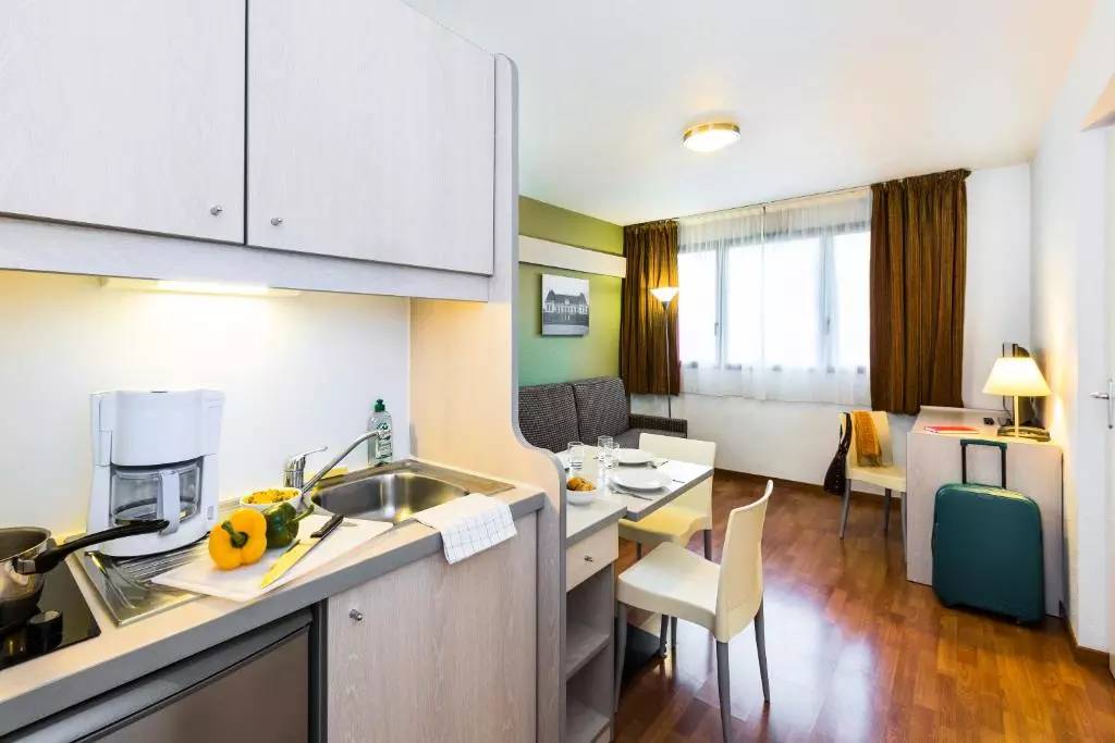 30 M² Studio Flat ∙ 1 Bedroom ∙ 4 Guests - Rennes