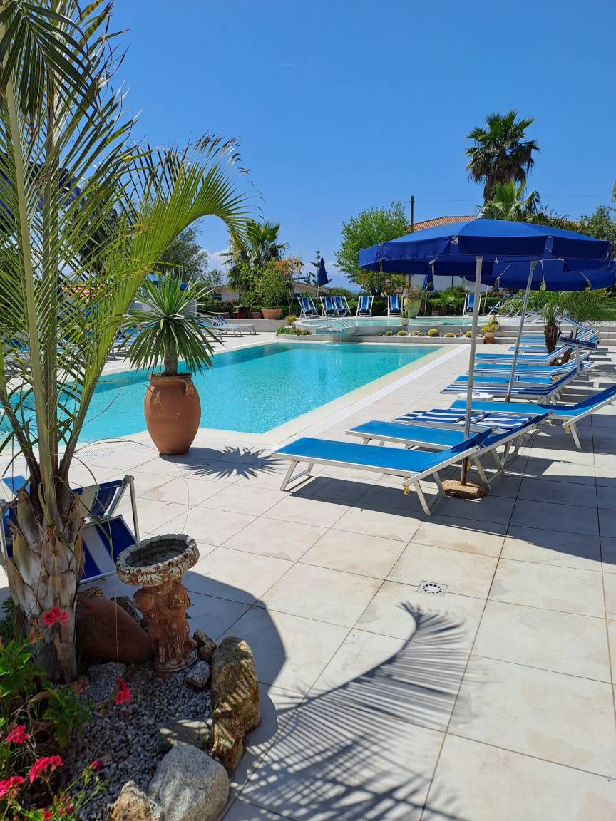 50 M² Appartamento ∙ 2 Camere Da Letto ∙ 4 Ospiti - Calabria
