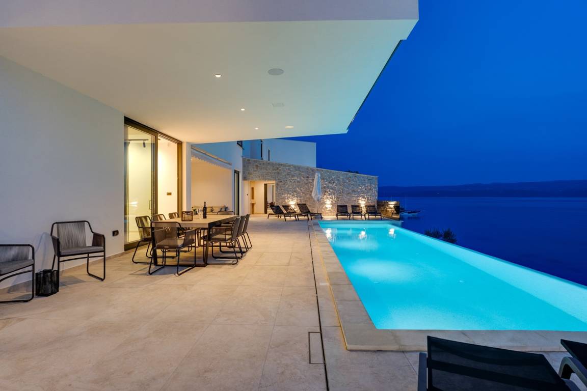 306 M² Villa ∙ 5 Habitaciones ∙ 10 Huéspedes - Omiš