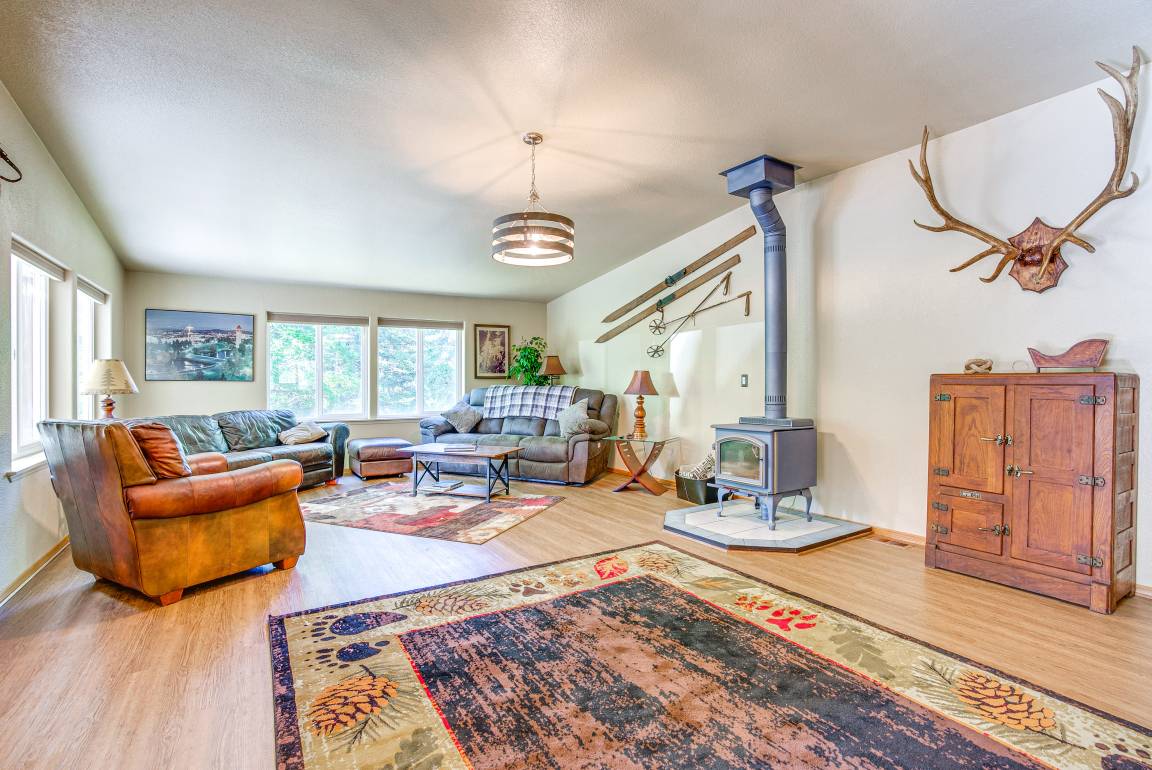 278 M² House ∙ 3 Bedrooms ∙ 6 Guests - Mount Spokane State Park, Mead
