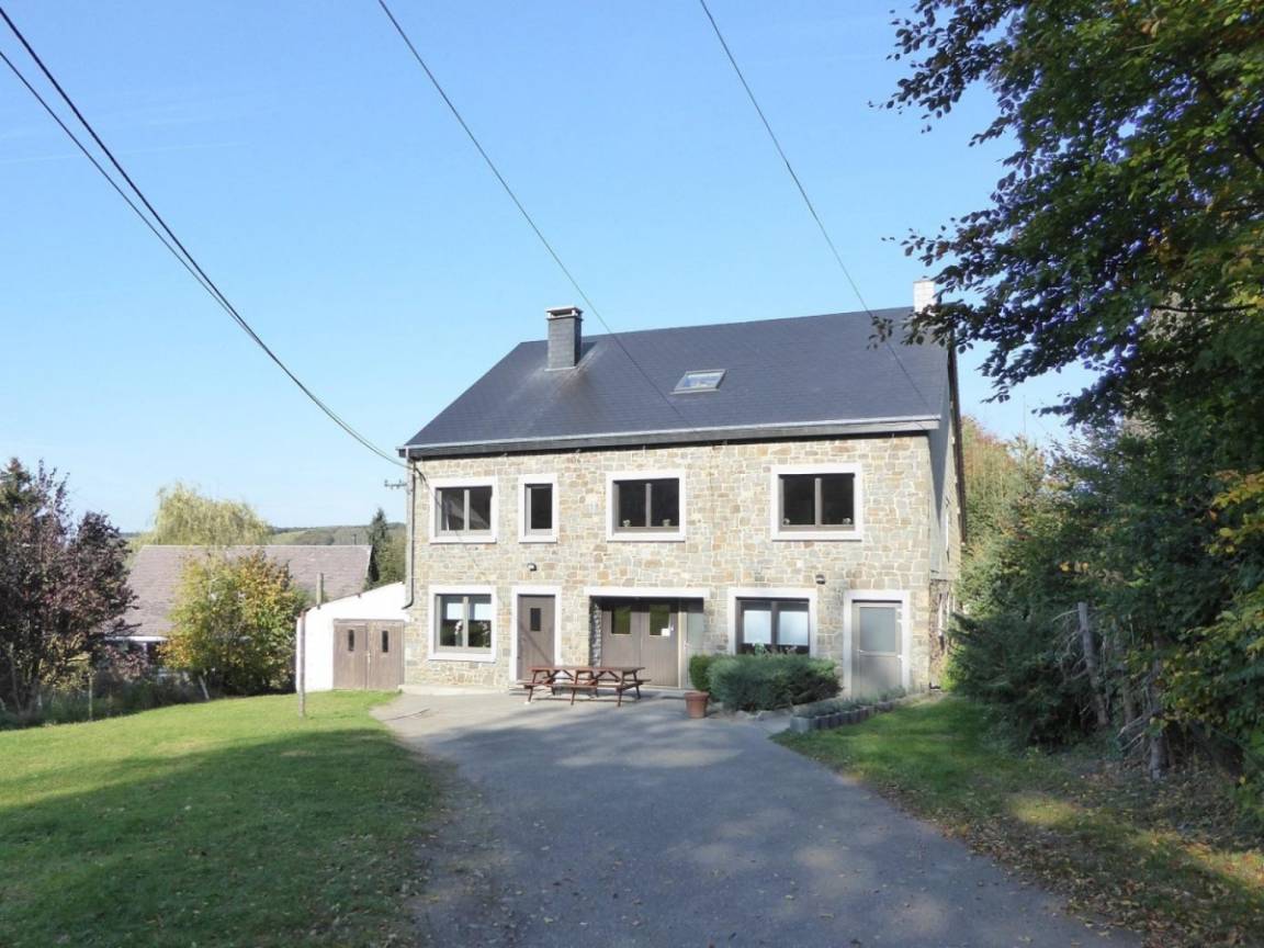 280 M² Huis ∙ 9 Slaapkamers ∙ 19 Gasten - Manhay