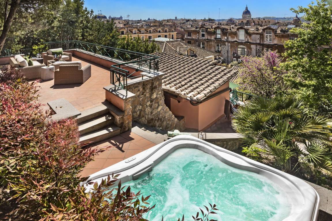 200 M² Villa ∙ 3 Chambres ∙ 8 Personnes - Rome
