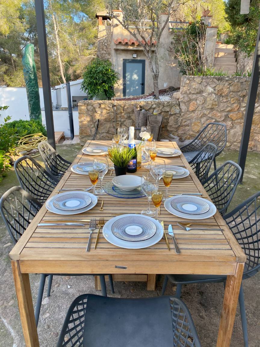 Villa ∙ 7 Habitaciones ∙ 14 Huéspedes - Vilafranca del Penedès