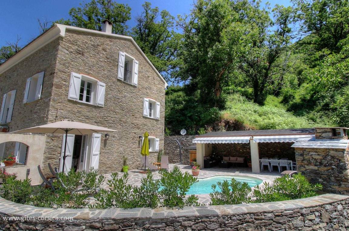 160 M² Gîte ∙ 4 Chambres ∙ 8 Personnes - Corse