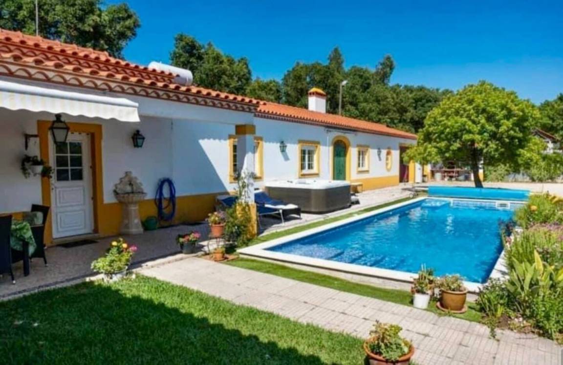 75 M² Casa ∙ 1 Habitación ∙ 4 Huéspedes - Benedita