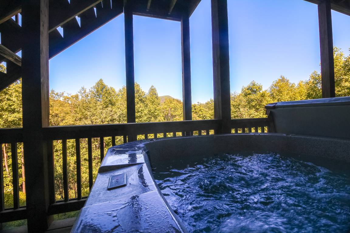 198 M² House ∙ 4 Bedrooms ∙ 12 Guests - West Jefferson, NC