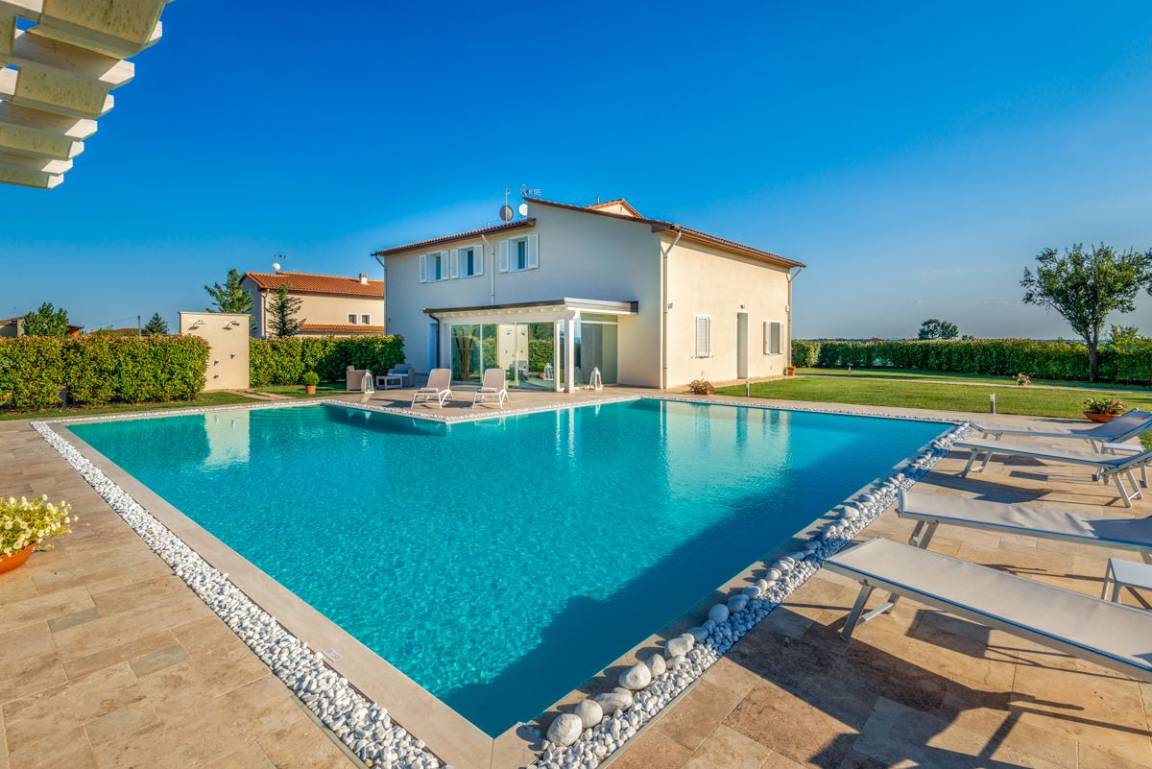 Villa ∙ 5 Camere Da Letto ∙ 10 Ospiti - Montecatini Terme