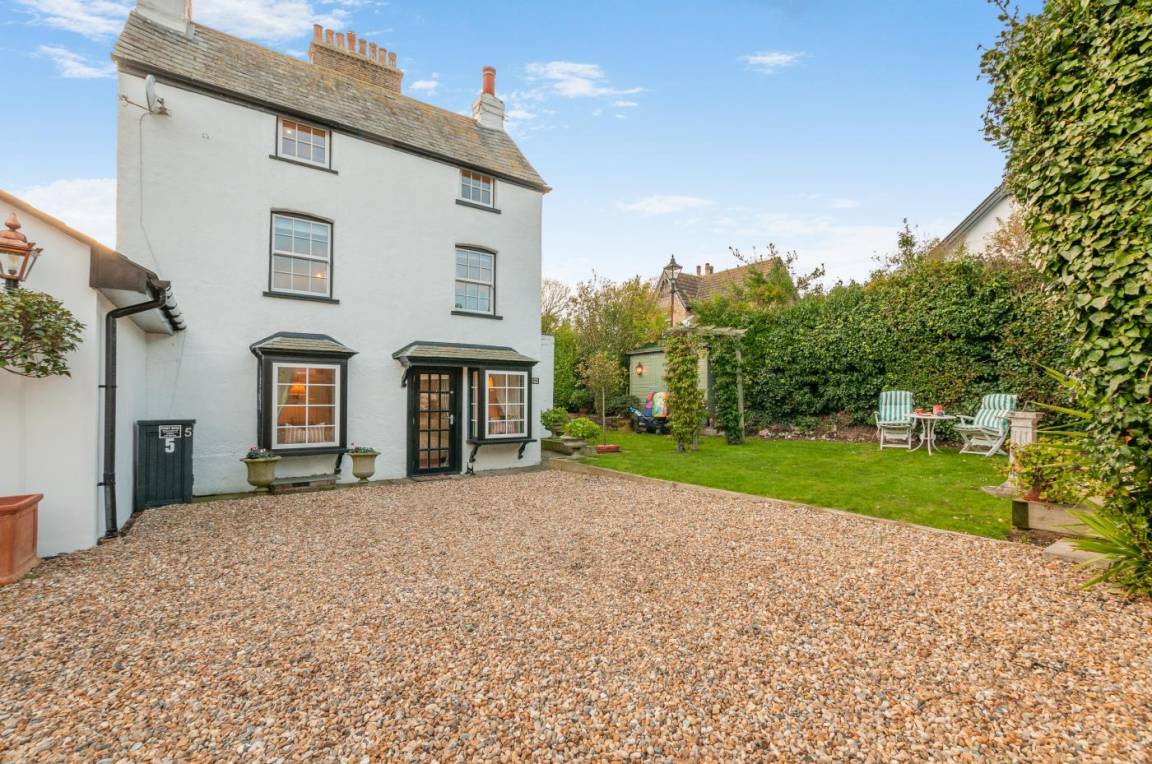 Cottage ∙ 3 Bedrooms ∙ 5 Guests - Broadstairs