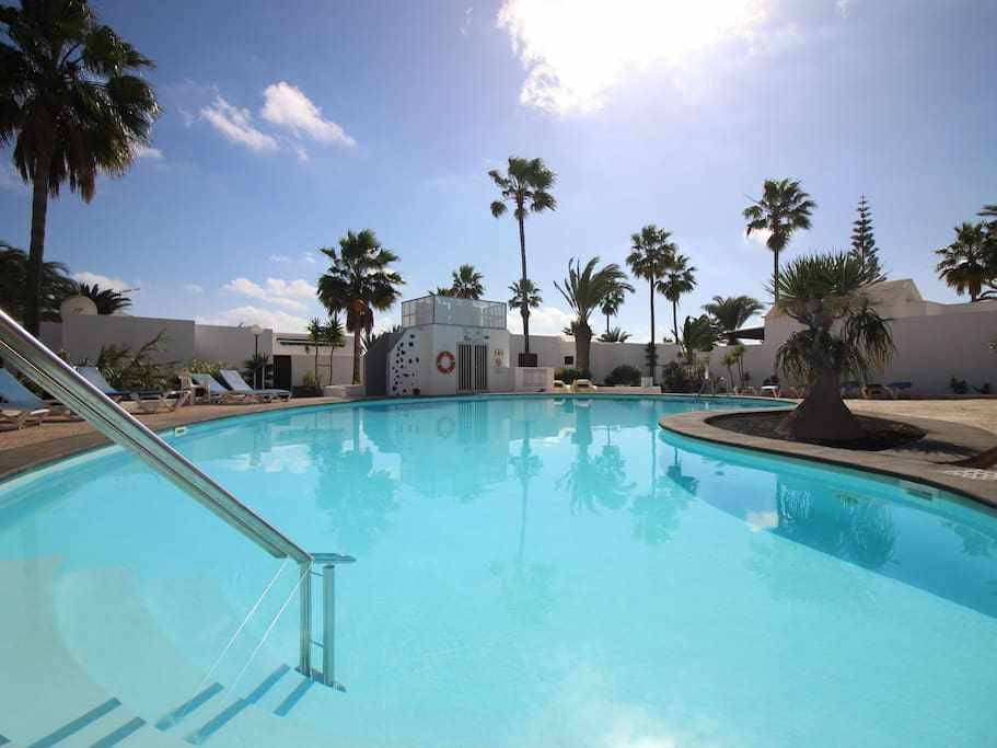 77 M² Ferienwohnung ∙ 2 Schlafzimmer ∙ 4 Gäste - Costa Teguise