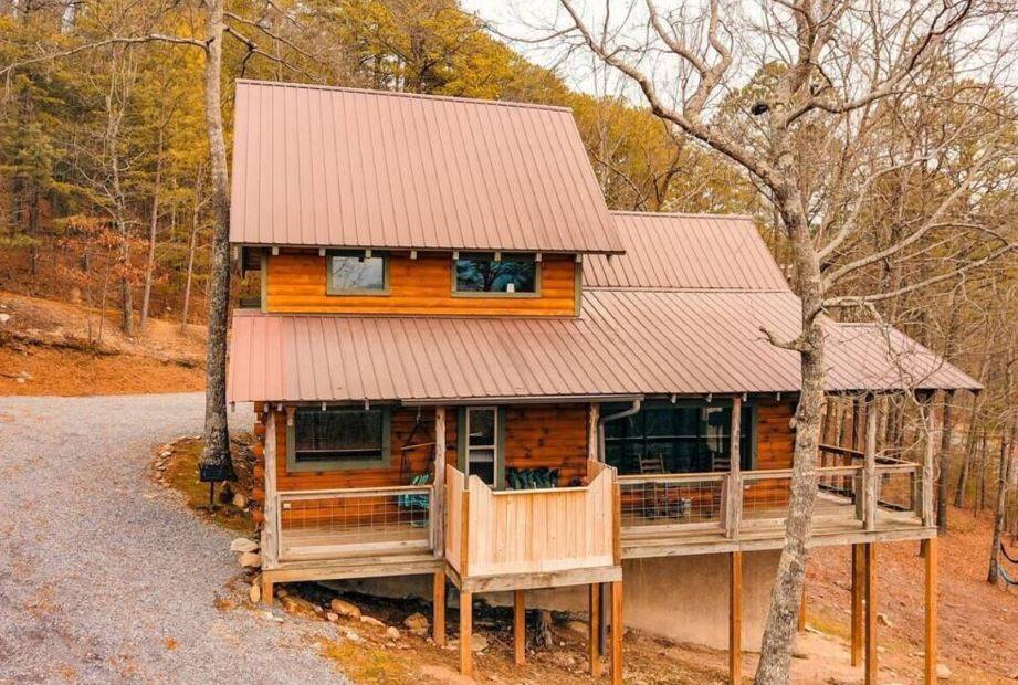 Cabin ∙ 2 Bedrooms ∙ 6 Guests - Townsend, TN