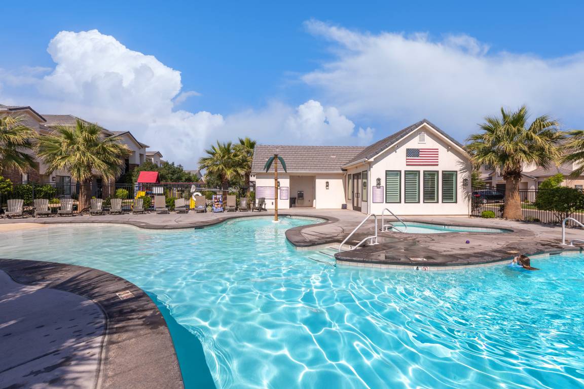 191 M² House ∙ 4 Bedrooms ∙ 10 Guests - St. George, USA