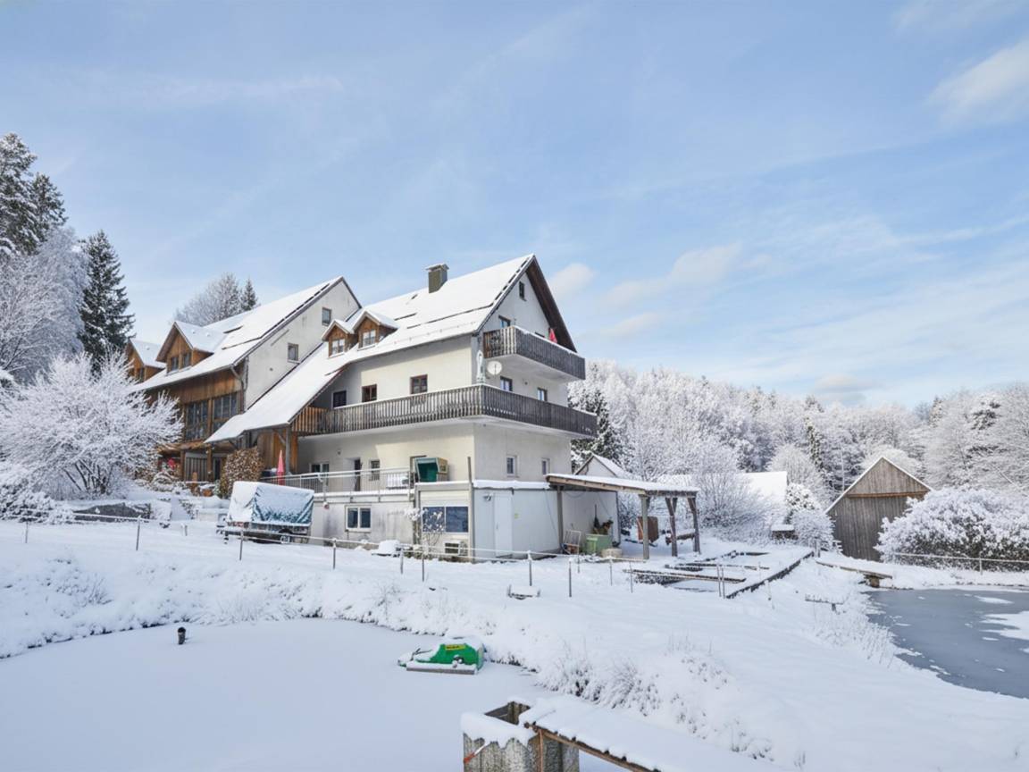 95 M² Appartement ∙ 2 Chambres ∙ 5 Personnes - Eslarn