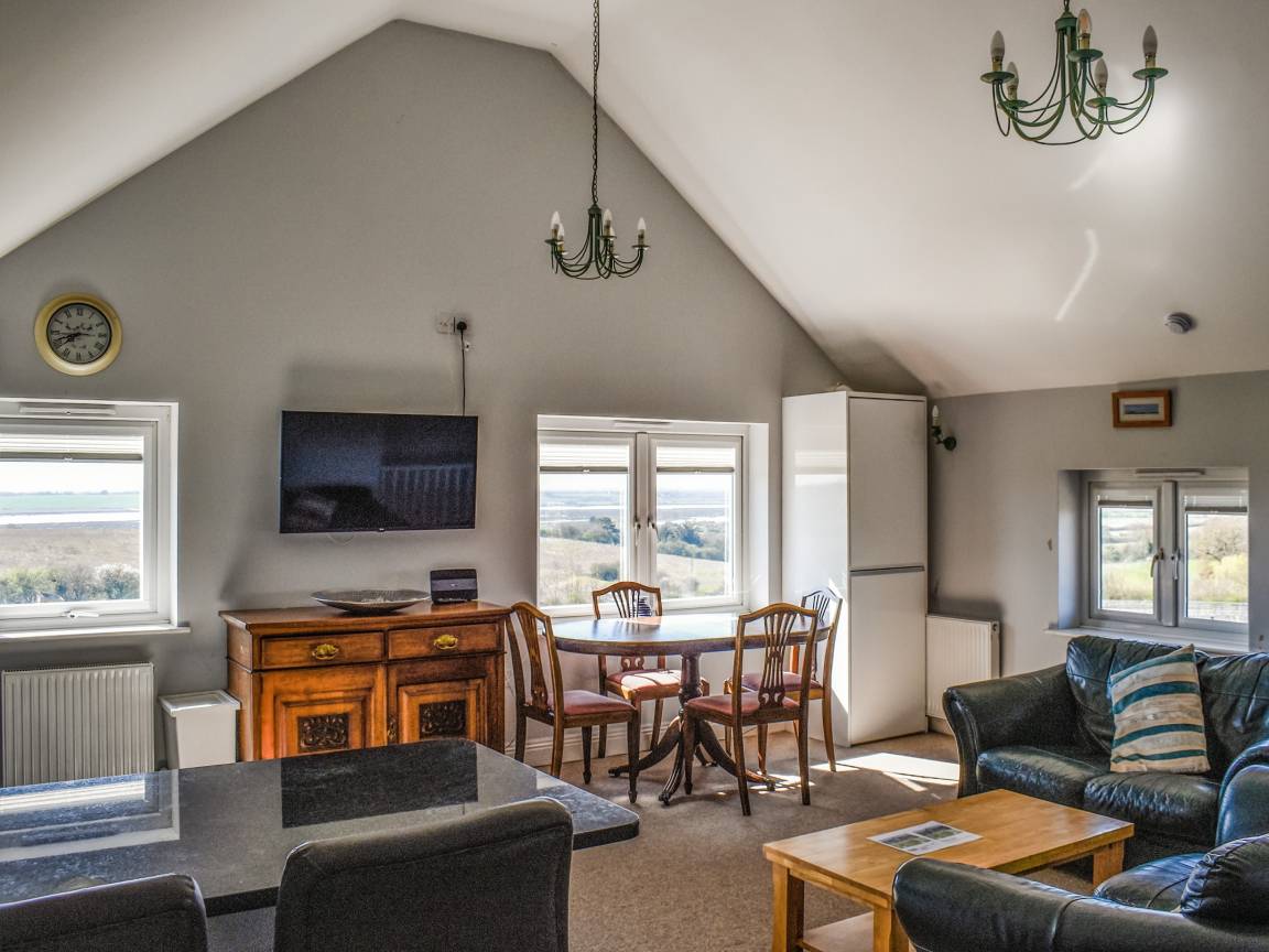 Cottage ∙ 2 Bedrooms ∙ 4 Guests - Maldon