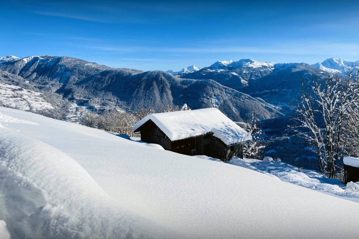 180 M² Chalet ∙ 5 Chambres ∙ 12 Personnes - Aigueblanche