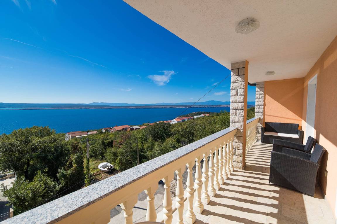 69 M² Apartment ∙ 3 Bedrooms ∙ 6 Guests - Crikvenica