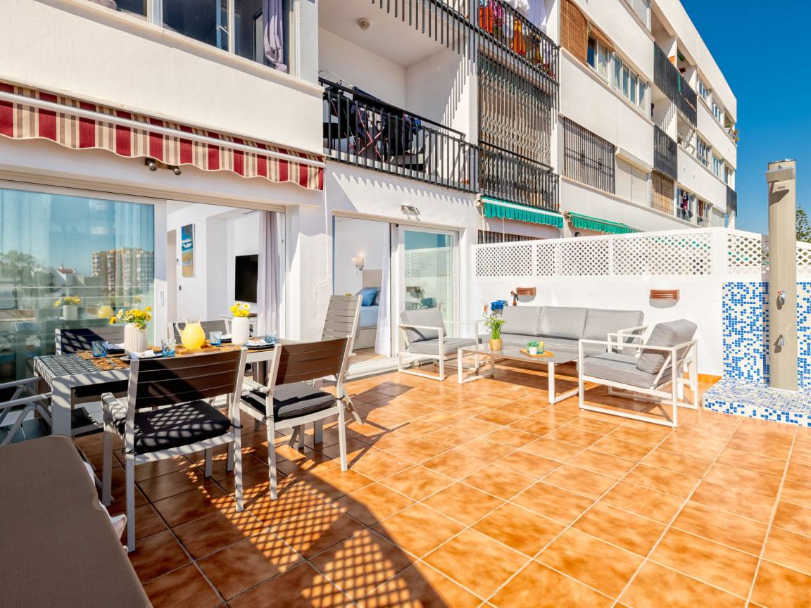 73 M² Apartment ∙ 2 Bedrooms ∙ 4 Guests - Benalmádena