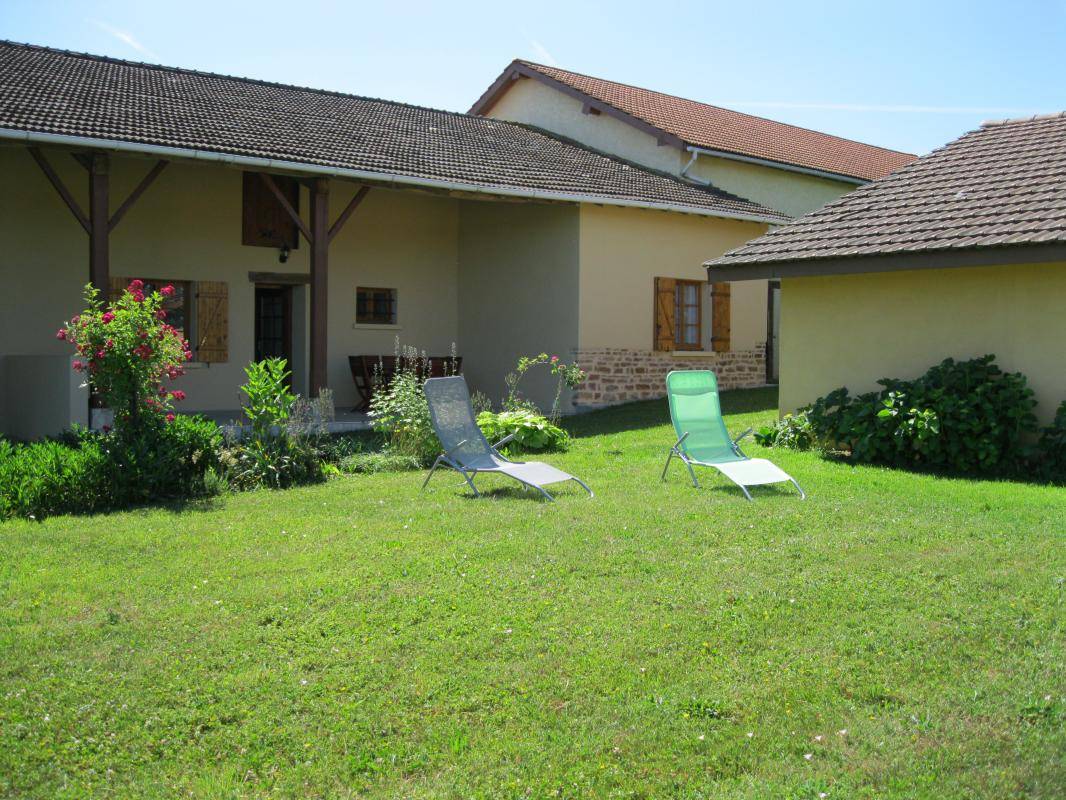 85 M² Gîte ∙ 2 Bedrooms ∙ 4 Guests - Rhone-Alpes