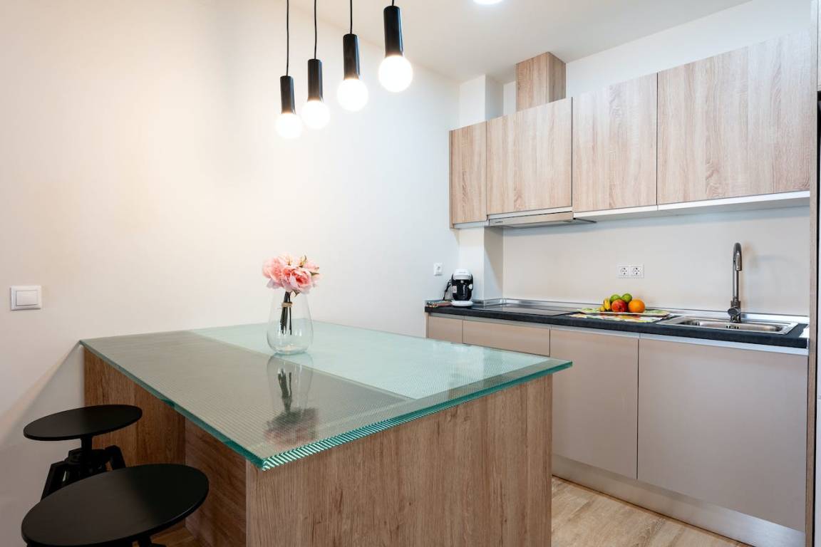 60 M² Apartment ∙ 1 Bedroom ∙ 2 Guests - Málaga