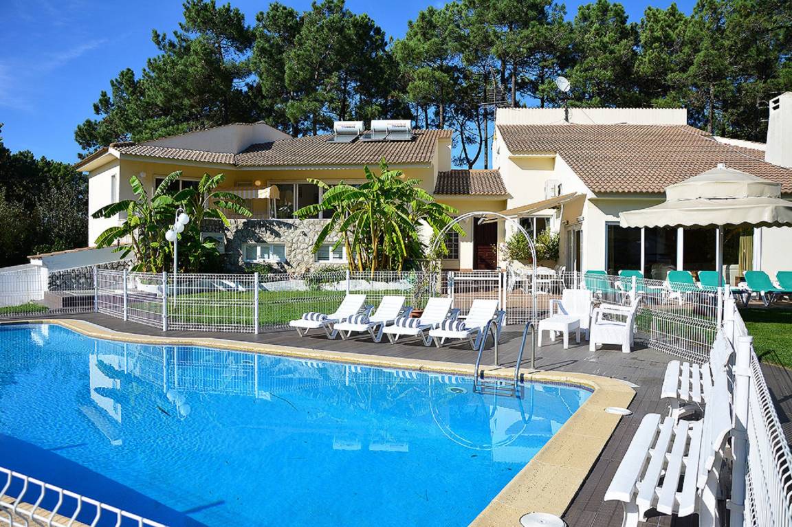 220 M² Vivenda ∙ 5 Quartos ∙ 14 Hóspedes - Costa da Caparica