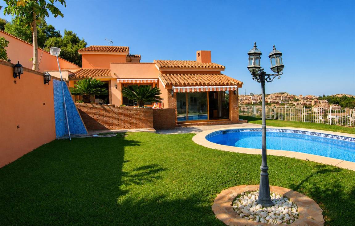 391 M² Maison De Vacances ∙ 3 Chambres ∙ 6 Personnes - Benalmádena
