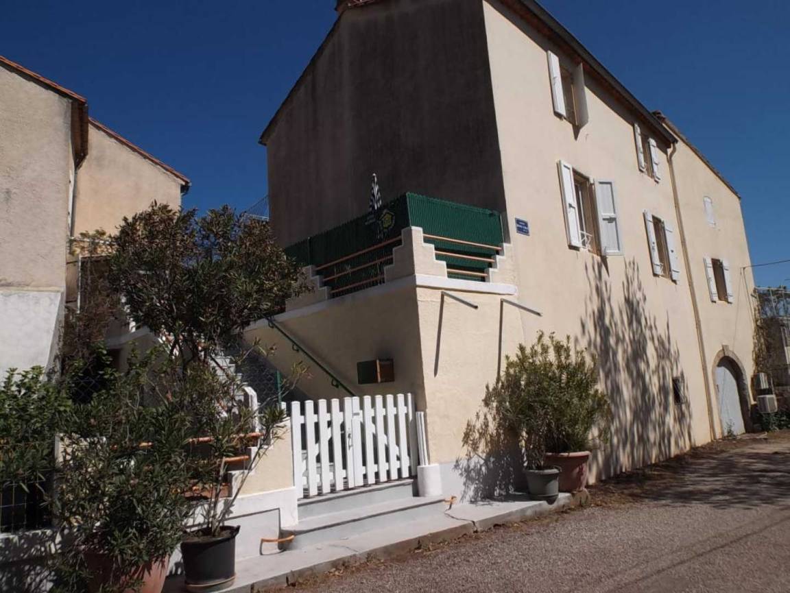 80 M² Gîte ∙ 3 Chambres ∙ 5 Personnes - Lac du Salagou
