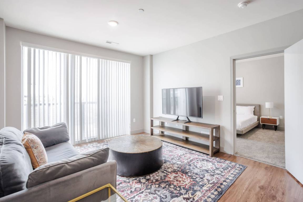 Apartment ∙ 2 Bedrooms ∙ 5 Guests - Lake, Covington