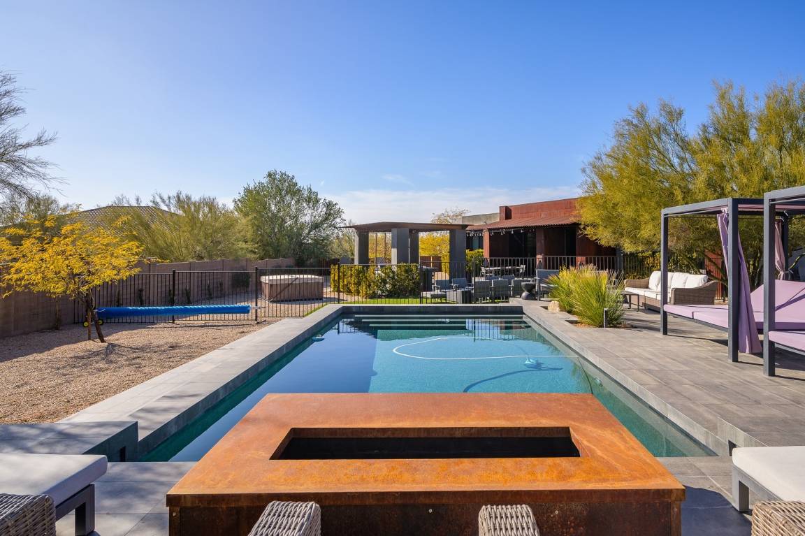 House ∙ 5 Bedrooms ∙ 12 Guests - Cave Creek, AZ