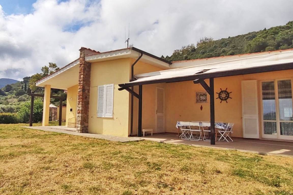 110 M² House ∙ 2 Bedrooms ∙ 6 Guests - Elba