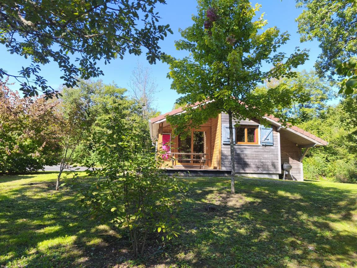 58 M² Chalet ∙ 2 Bedrooms ∙ 4 Guests - Jura