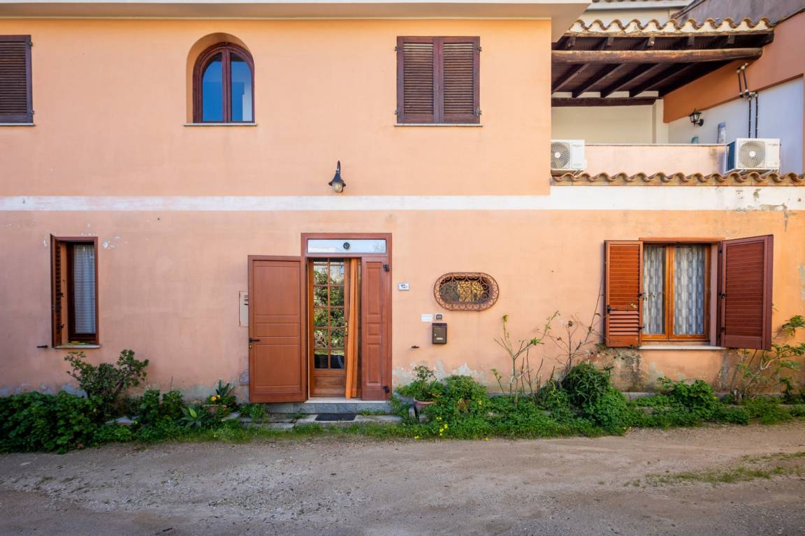 70 M² Apartment ∙ 3 Bedrooms ∙ 6 Guests - Villasimius
