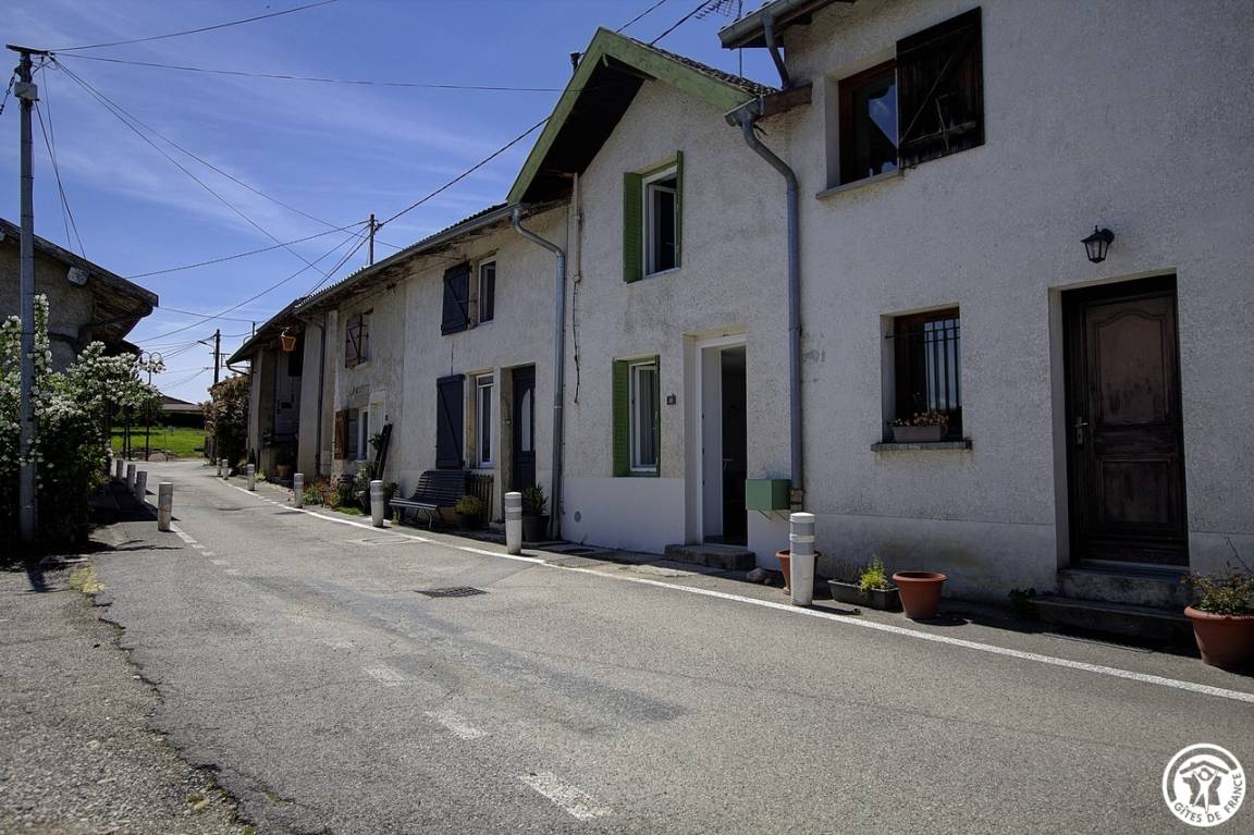 33 M² Gîte ∙ 1 Chambre ∙ 3 Personnes - Meximieux