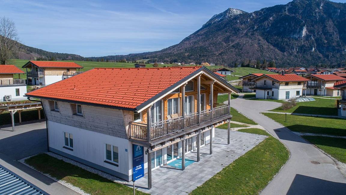 110 M² Huoneisto ∙ 3 Makuuhuonetta ∙ 12 Vierasta - Bad Reichenhall