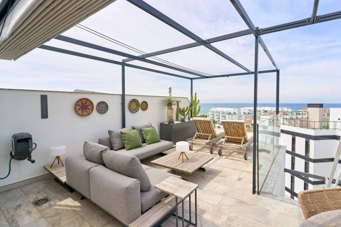 75 M² Apartamento ∙ 2 Habitaciones ∙ 4 Huéspedes - Torrox Costa