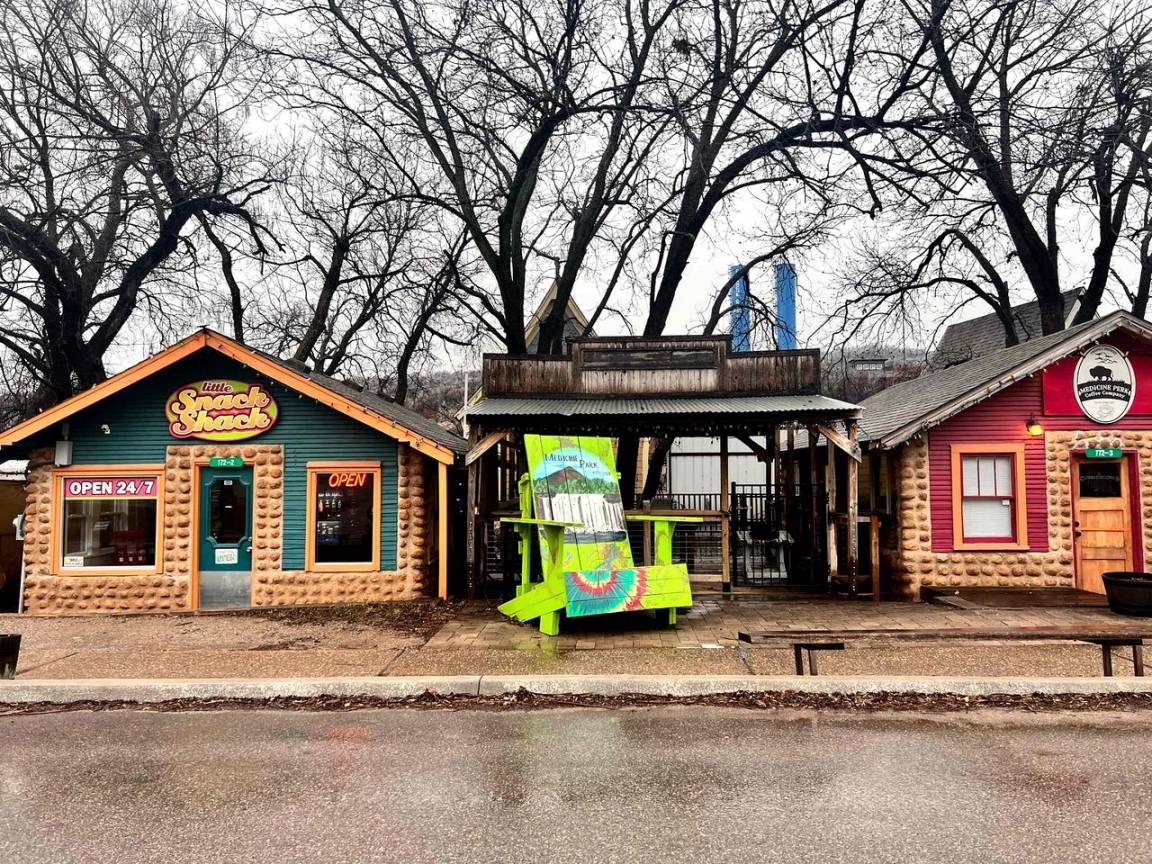 House ∙ 1 Bedroom ∙ 4 Guests - Medicine Park, OK