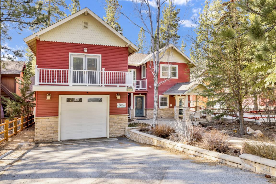 399 M² Cabin ∙ 5 Bedrooms ∙ 16 Guests - California
