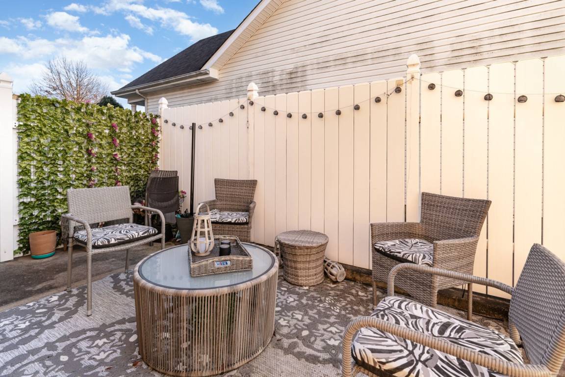 1195 M² Apartment ∙ 1 Bedroom ∙ 4 Guests - Clarksville, TN