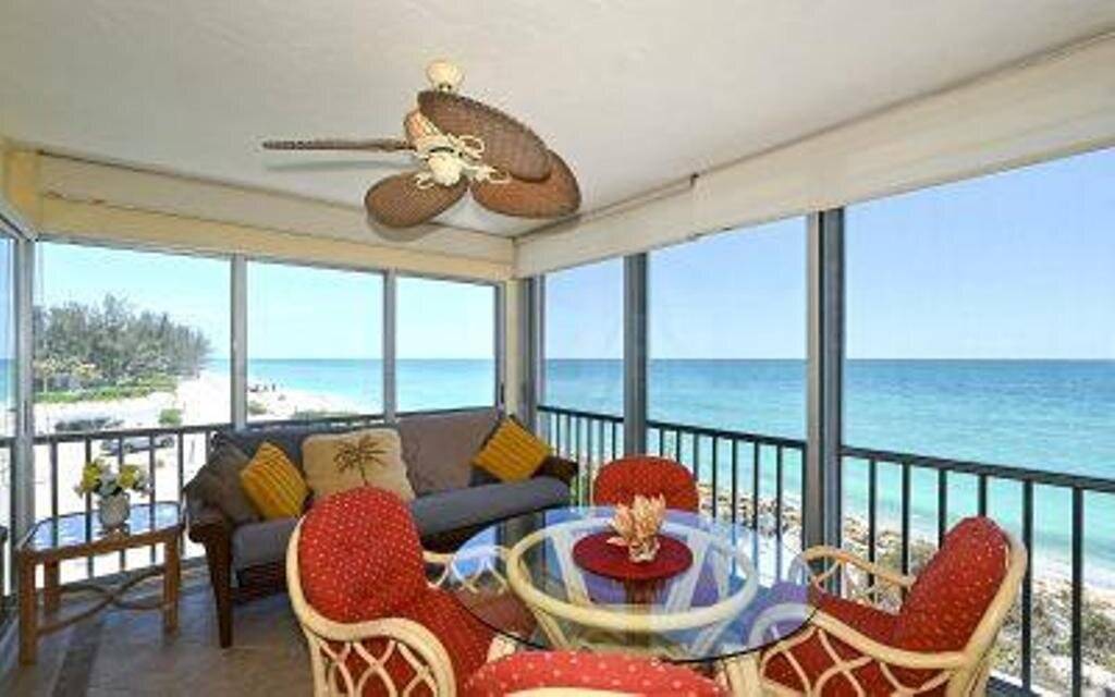 Condo ∙ 2 Bedrooms ∙ 4 Guests - Venice, FL