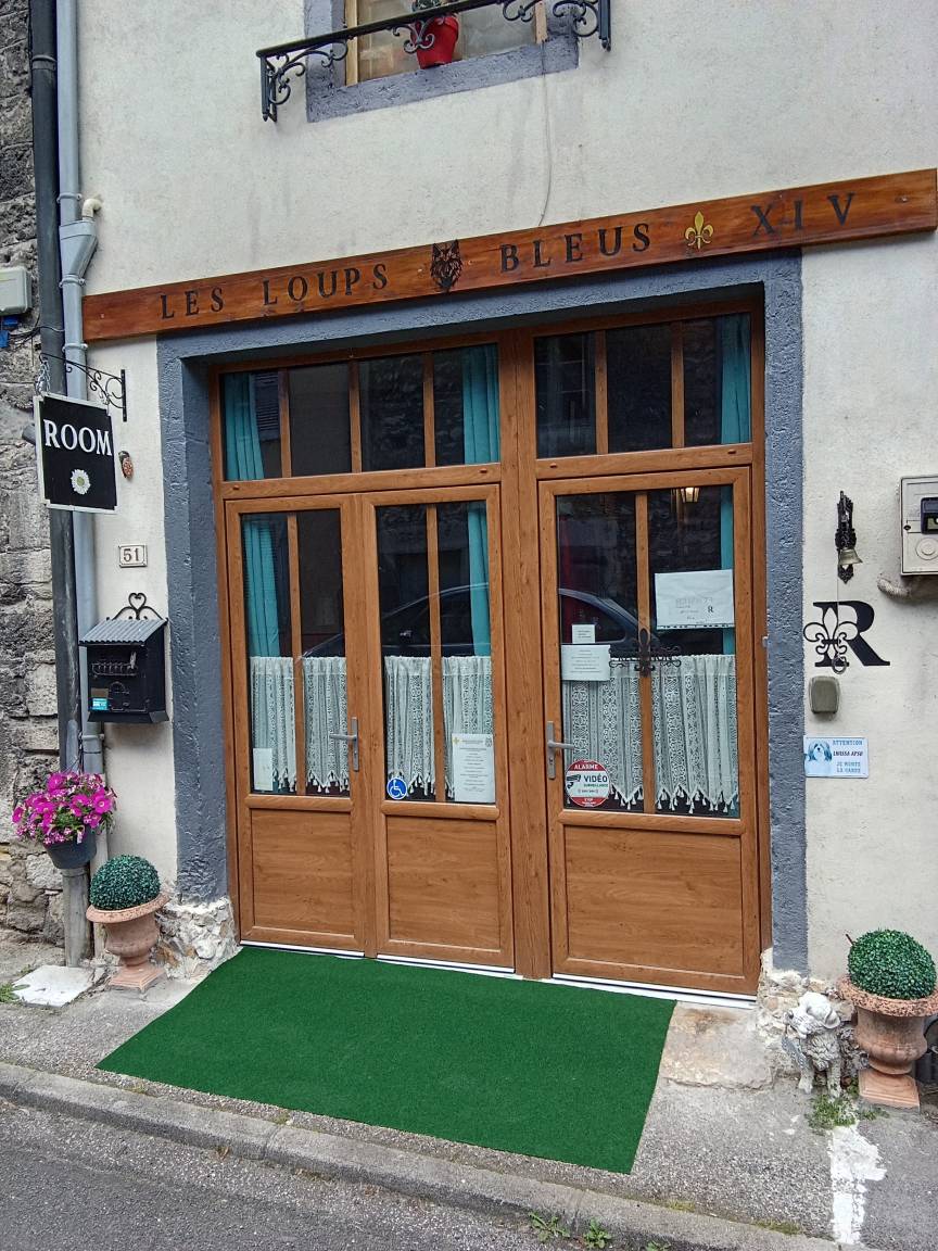 30 M² Chambre D'hôtes ∙ 1 Chambre ∙ 2 Personnes - Ain