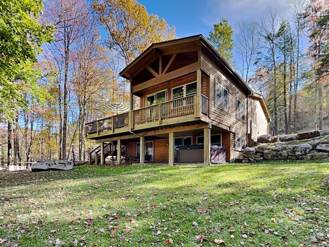 213 M² House ∙ 3 Bedrooms ∙ 10 Guests - Oakland, MD